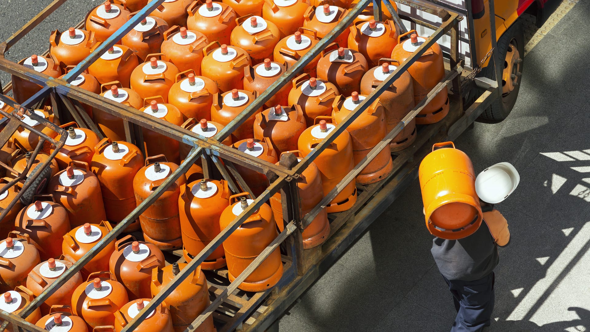 De zonas rurales a hosteleros: el perfil del usuario de bombona de butano