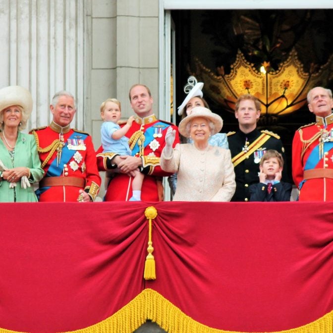 El parentesco entre la familia real británica y española