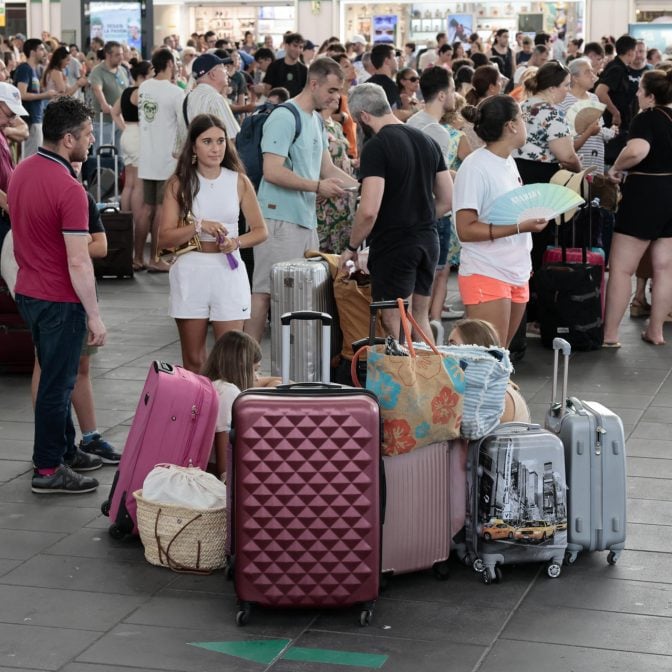 Cómo solicitar los descuentos del transporte joven en verano