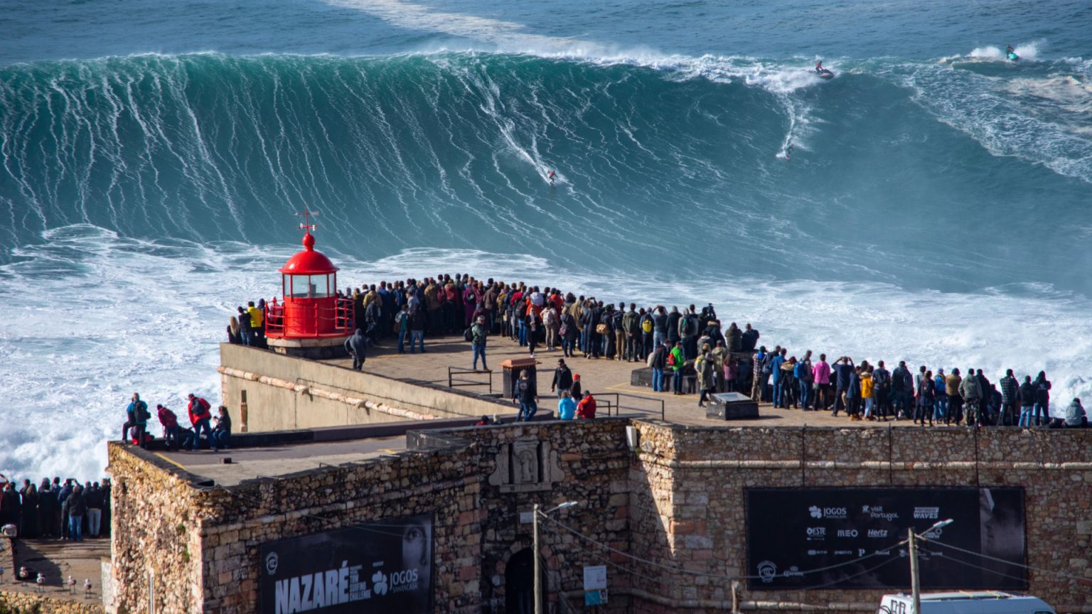 La ciencia tras las olas gigantes de Nazaré