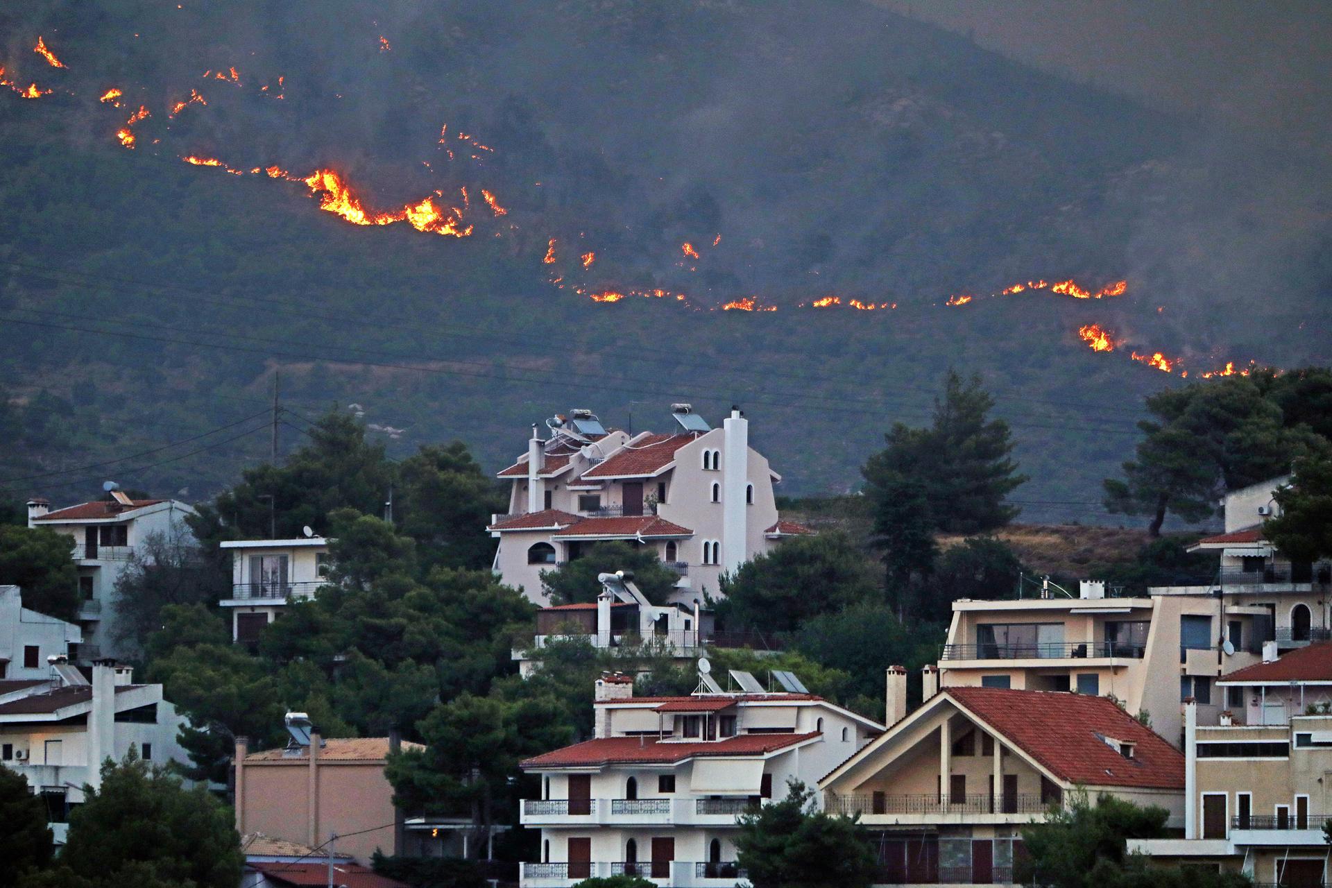 Claves del incendio forestal en Atenas